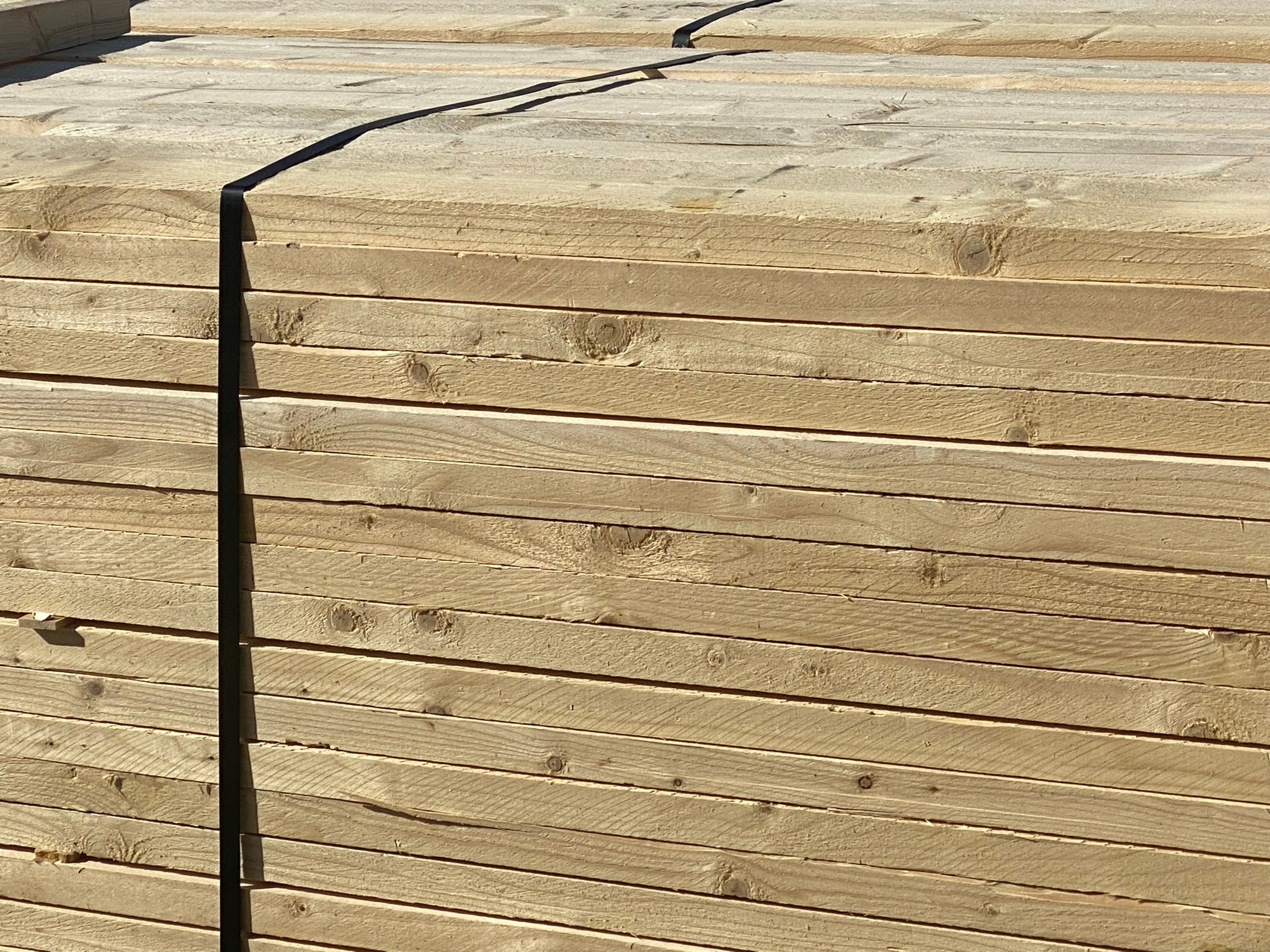 Salget av trelast viser tegn til bedring i april